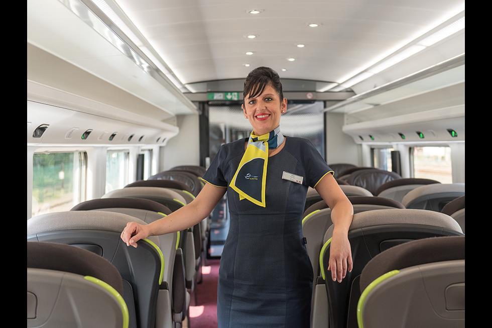 Eurostar e300 trainset refurbishment completed | News | Railway Gazette ...